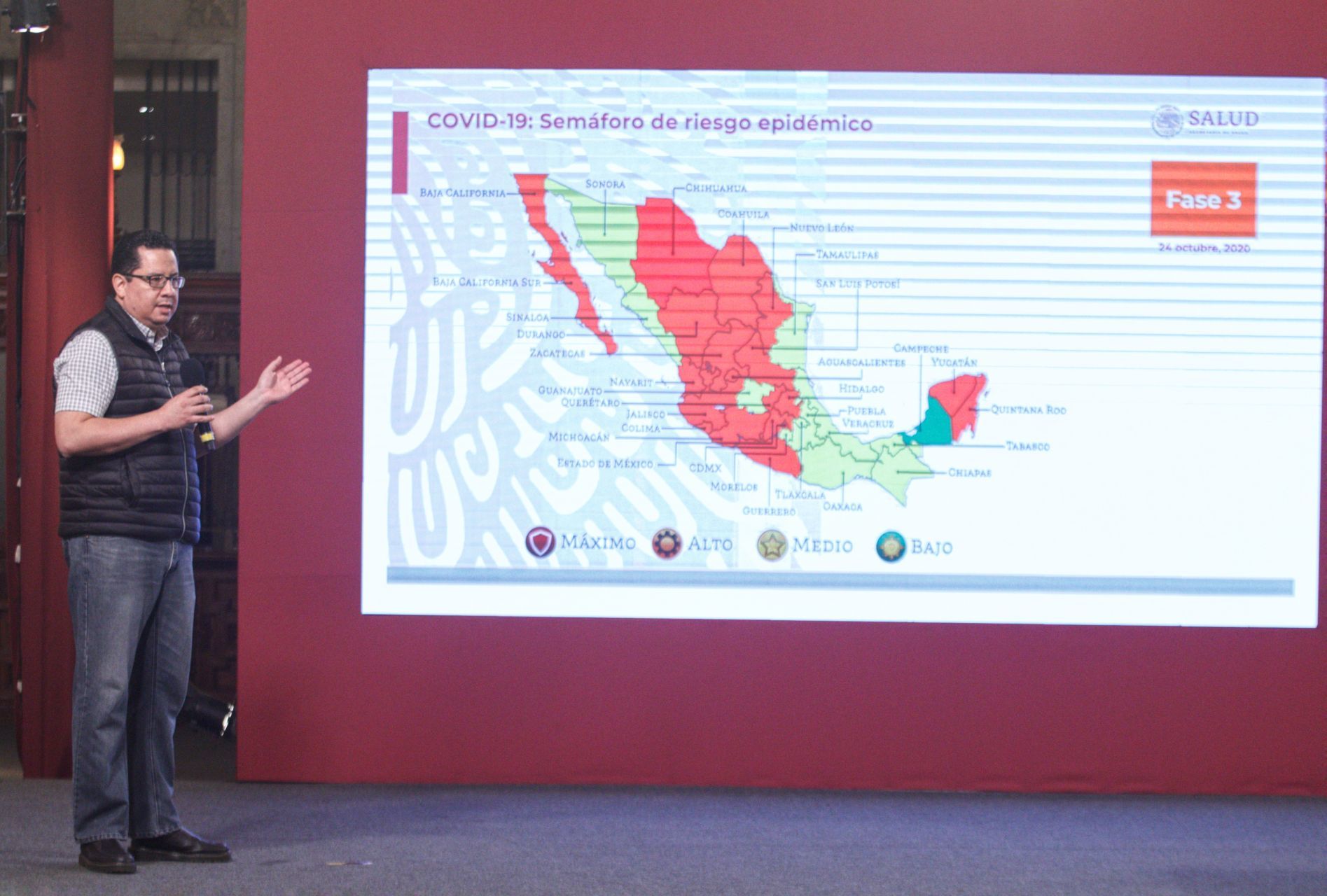 Salud detecta 2 mil 299 brotes probables de COVID en México