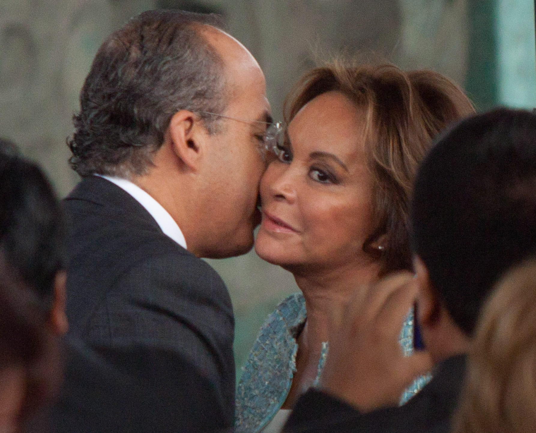 Sí pacté con Elba; a nadie debe asombrar: Calderón