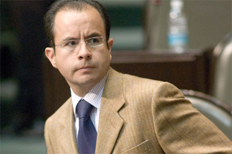 “Pretenden ensuciar mi reputación”: César Nava