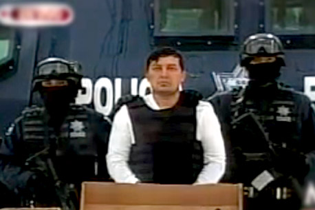 Dan formal prisión a poli que era presunto escolta de “El Mamito”