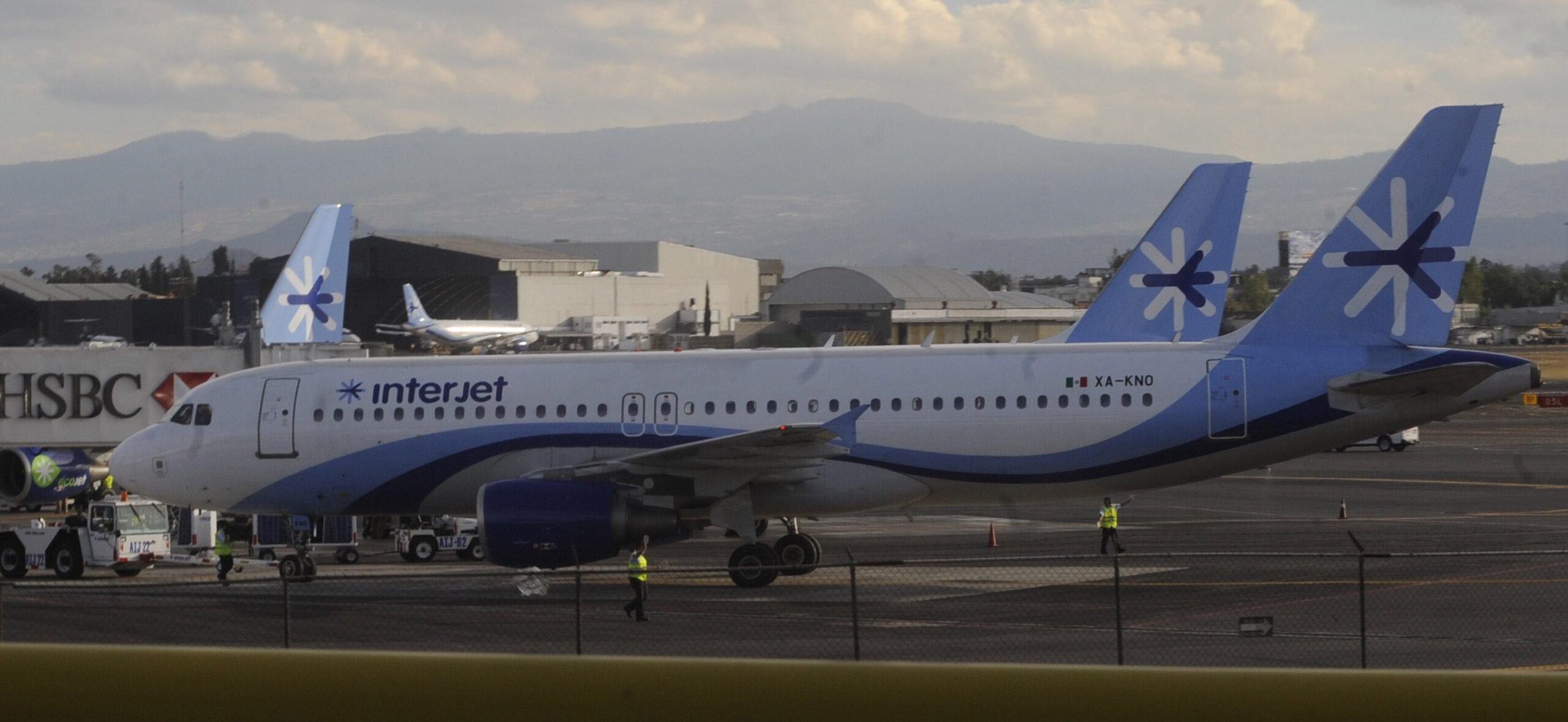Interjet comienza a normalizar sus operaciones; hay vuelos extra para ...