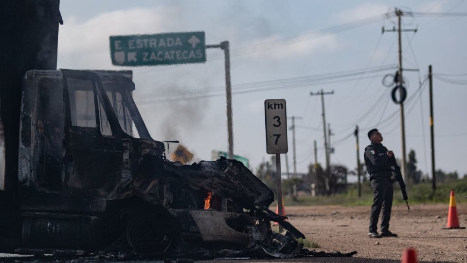 Zacatecas Queman Vehículos Colocan Ponchallantas Y Bloquean