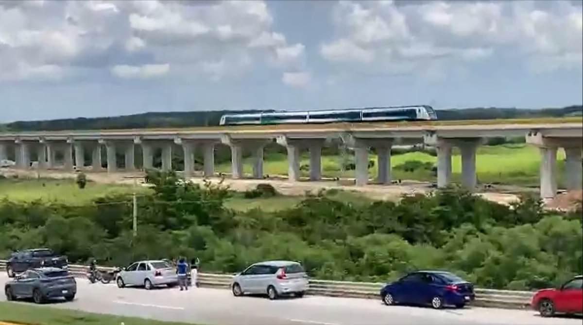 AMLO estrena el Tren Maya; realiza primer recorrido de supervisión de ...