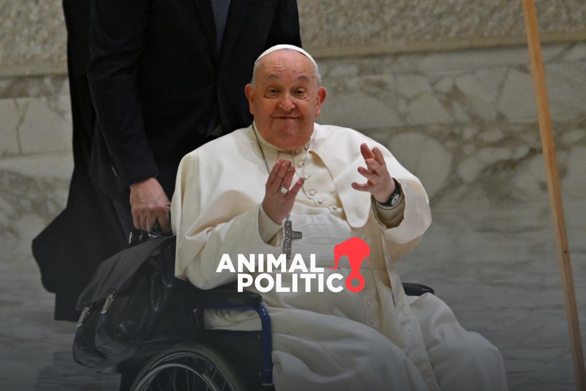 La salud del papa Francisco mejora y el Vaticano contempla el final de su hospitalización